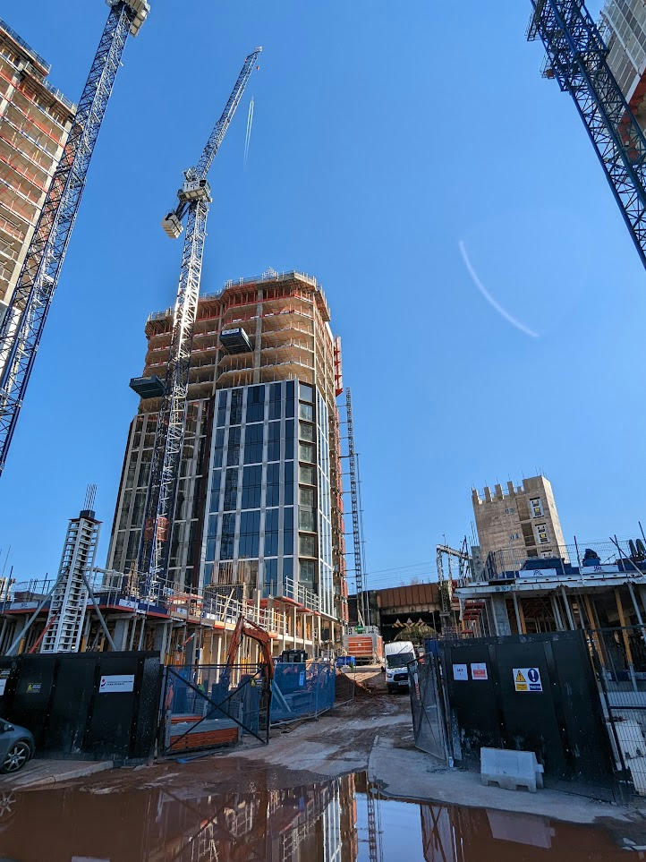 Victoria Riverside | Dantzic Street | 119/77/53/20m | 37/26/18/6 fl | U ...